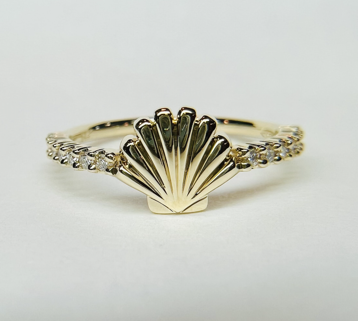 Diamond Seashell Ring 0.12 Carat (made to order) | Coast GoldWorks